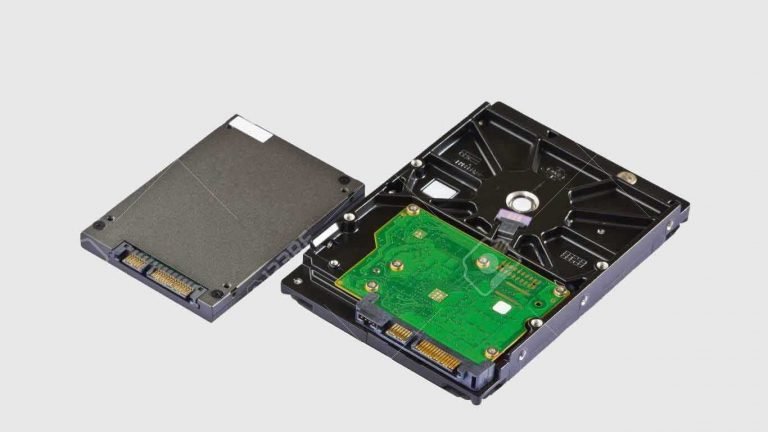 √ Komponen Komputer: Input, Output, Processing, Storage, K. Tambahan