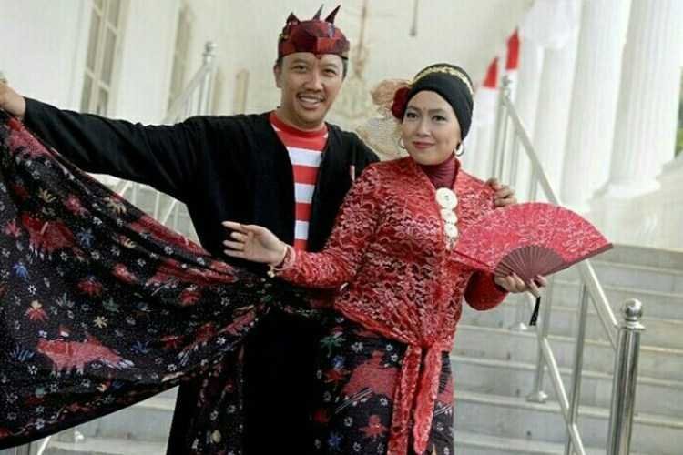 √ Pakaian Adat Jawa Timur - Nama, Keunikan, Gambar