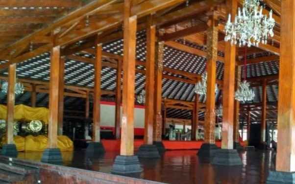 √ Rumah Adat Jawa Timur - Nama, Keunikan, Gambar