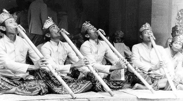 √ Alat Musik Tradisional Bali - Nama, Gambar, Jenis